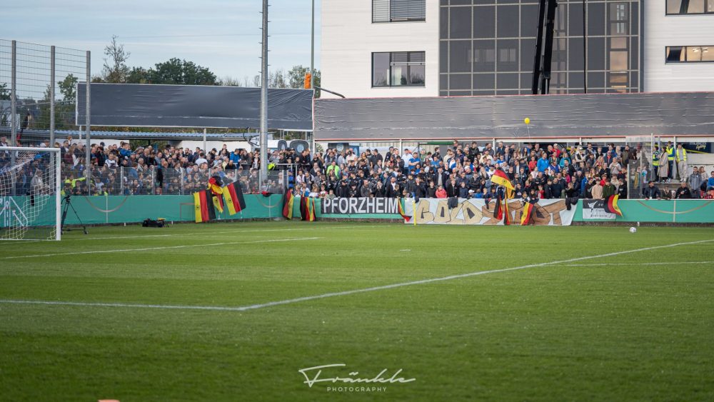 Fußballfest in der KRAMSKI-ARENA – 1. CfR Pforzheim 1896